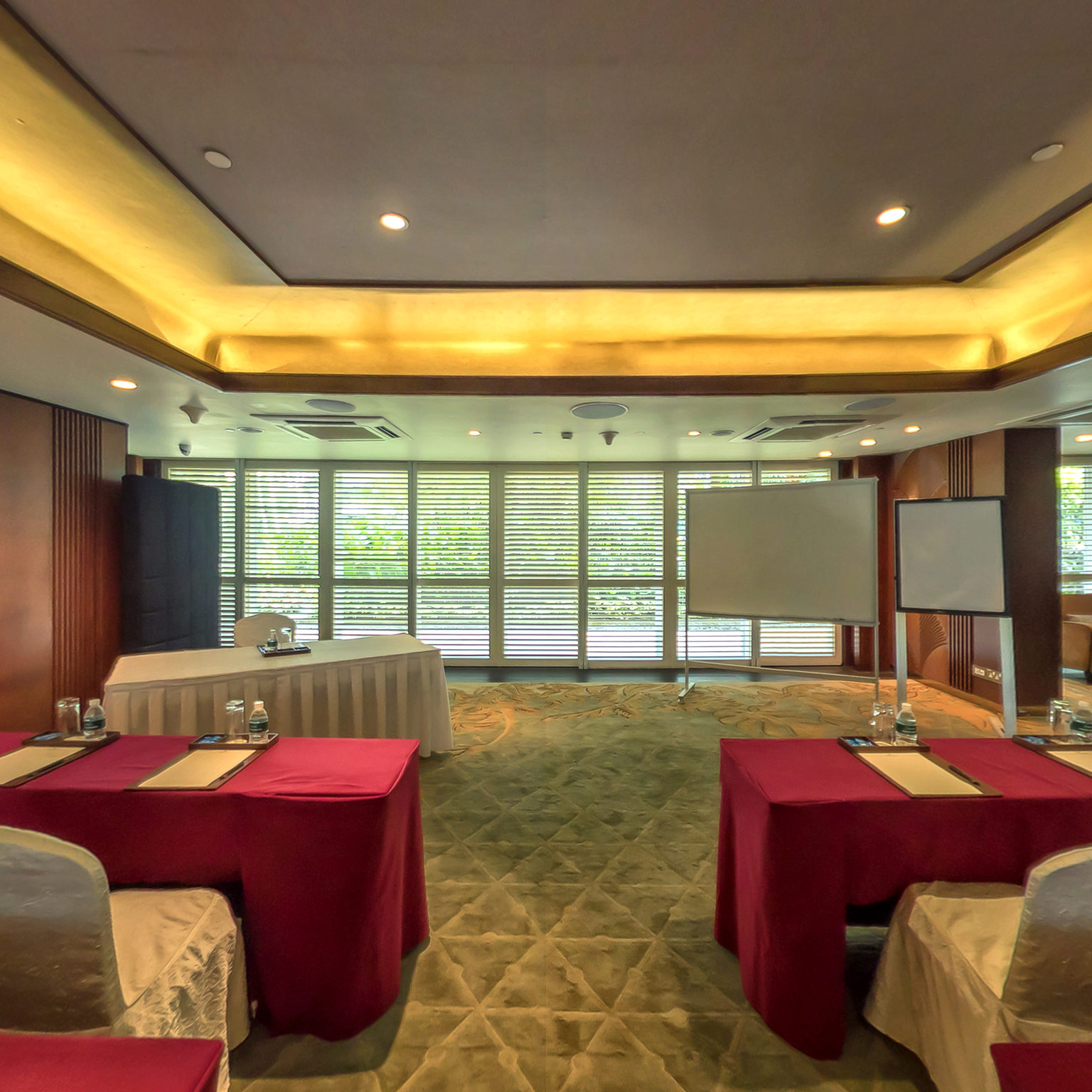 Index of /VR/ShangriLa/Garden_Terrace_Classroom/panos/Garden_Terrace ...