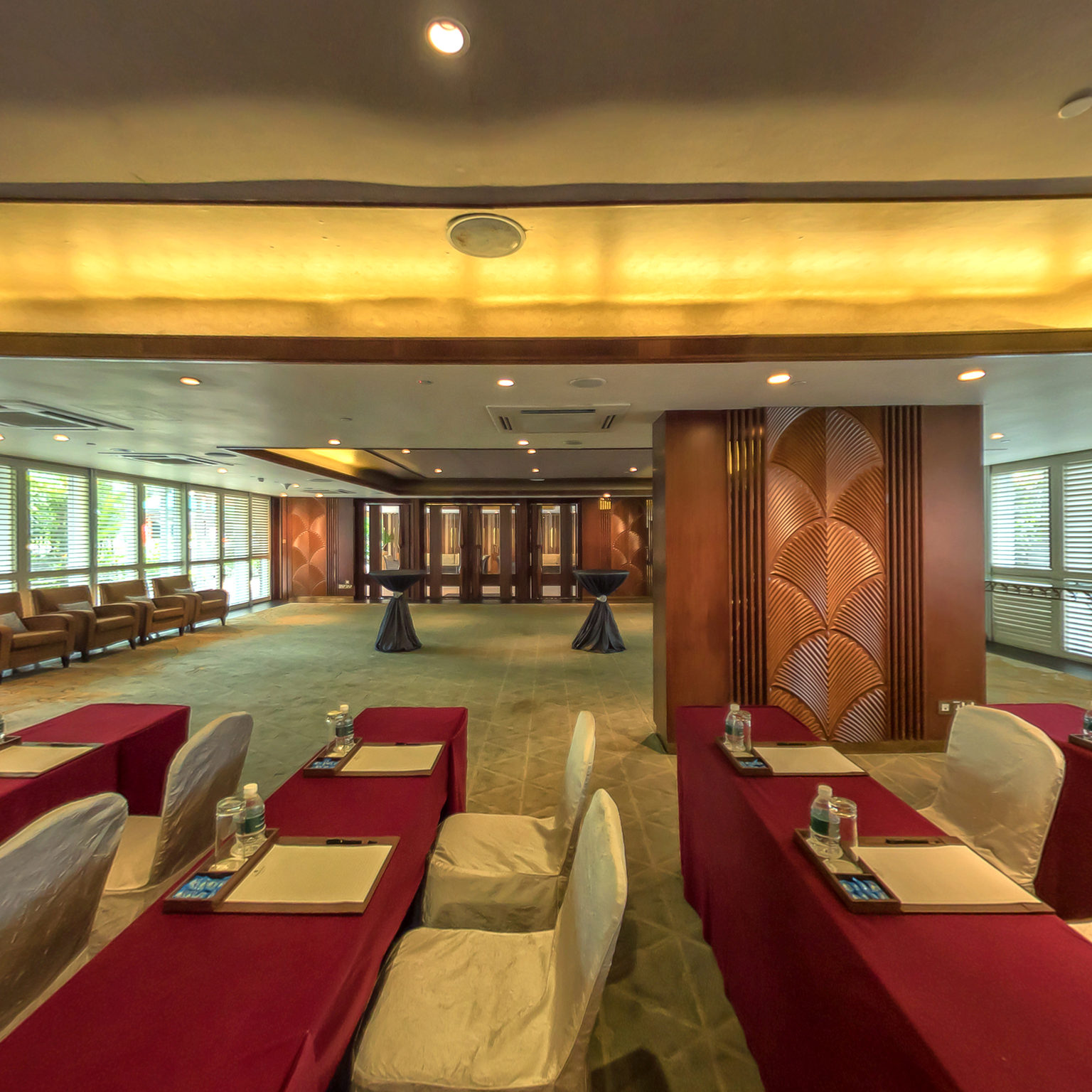 Index of /VR/ShangriLa/Garden_Terrace_Classroom/panos/Garden_Terrace ...